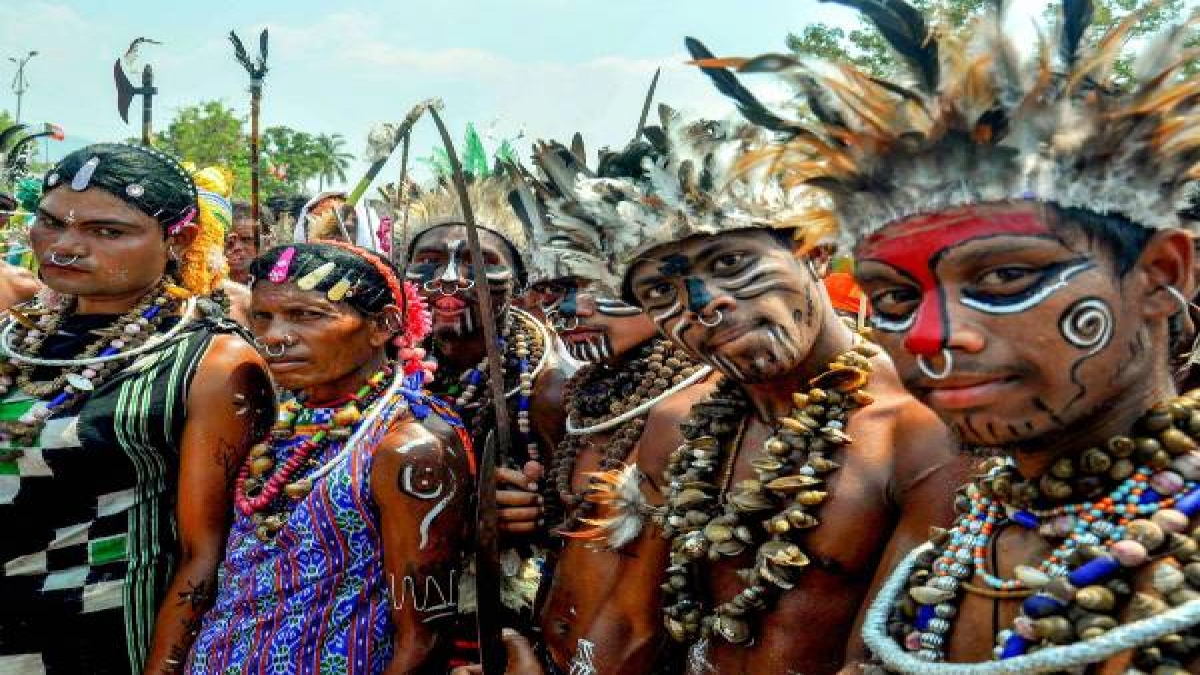 Essay- भारतीय संविधान के सत्तर साल और जनजातीय भारत | Essay- 70 Years of ...