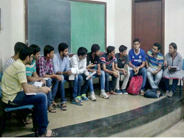 Group Discussion: ये 10 टिप्स दिलाएंगे GD में सफलता | Group Discussion ...